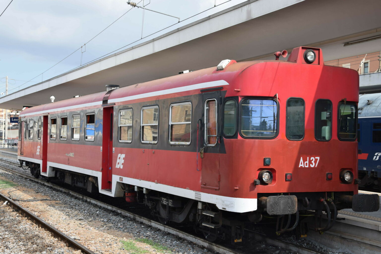 How to travel around Puglia by local trains and buses - Puglia Passion